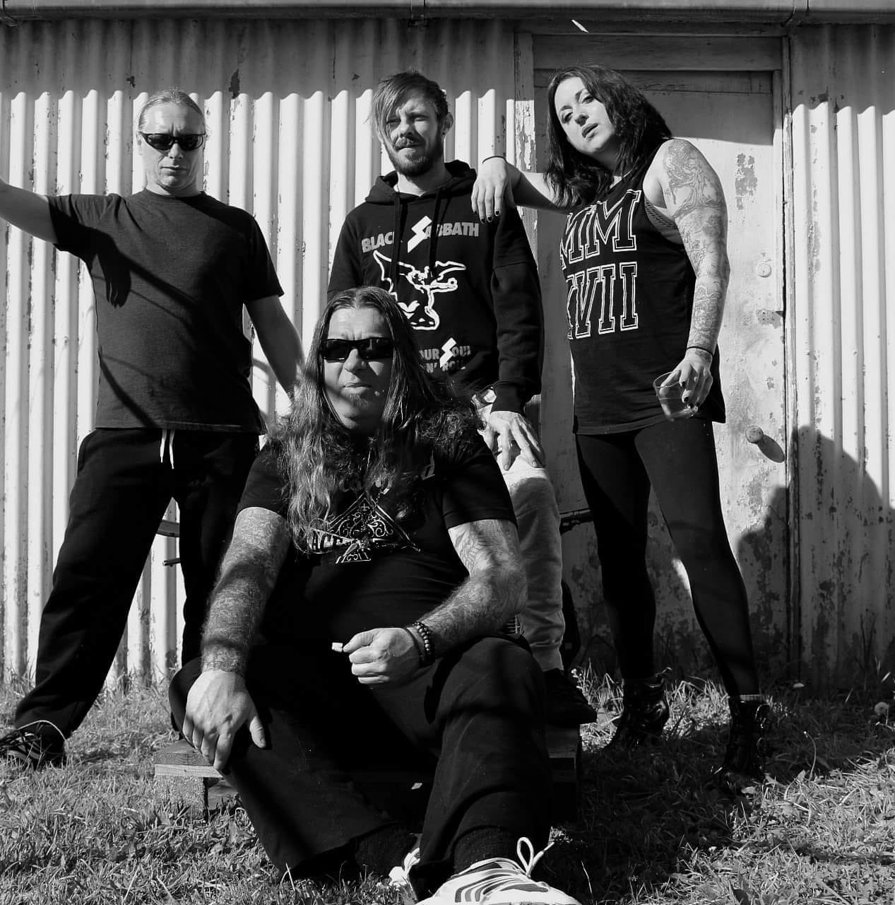 FRIDAY ROCK – Dicey Rileys Hotel